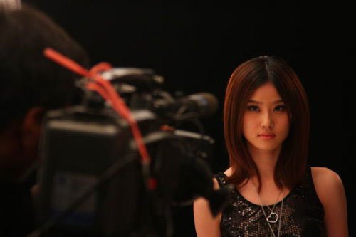 孙悦富豪女曝光 美少女写真撞衫露真相_吴大少_新浪博客